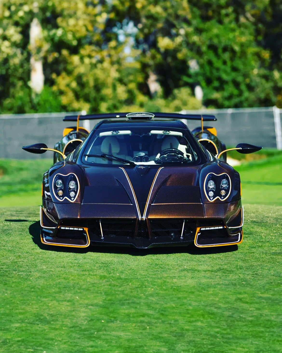 Pagani Super Sports Car | Photos and Images