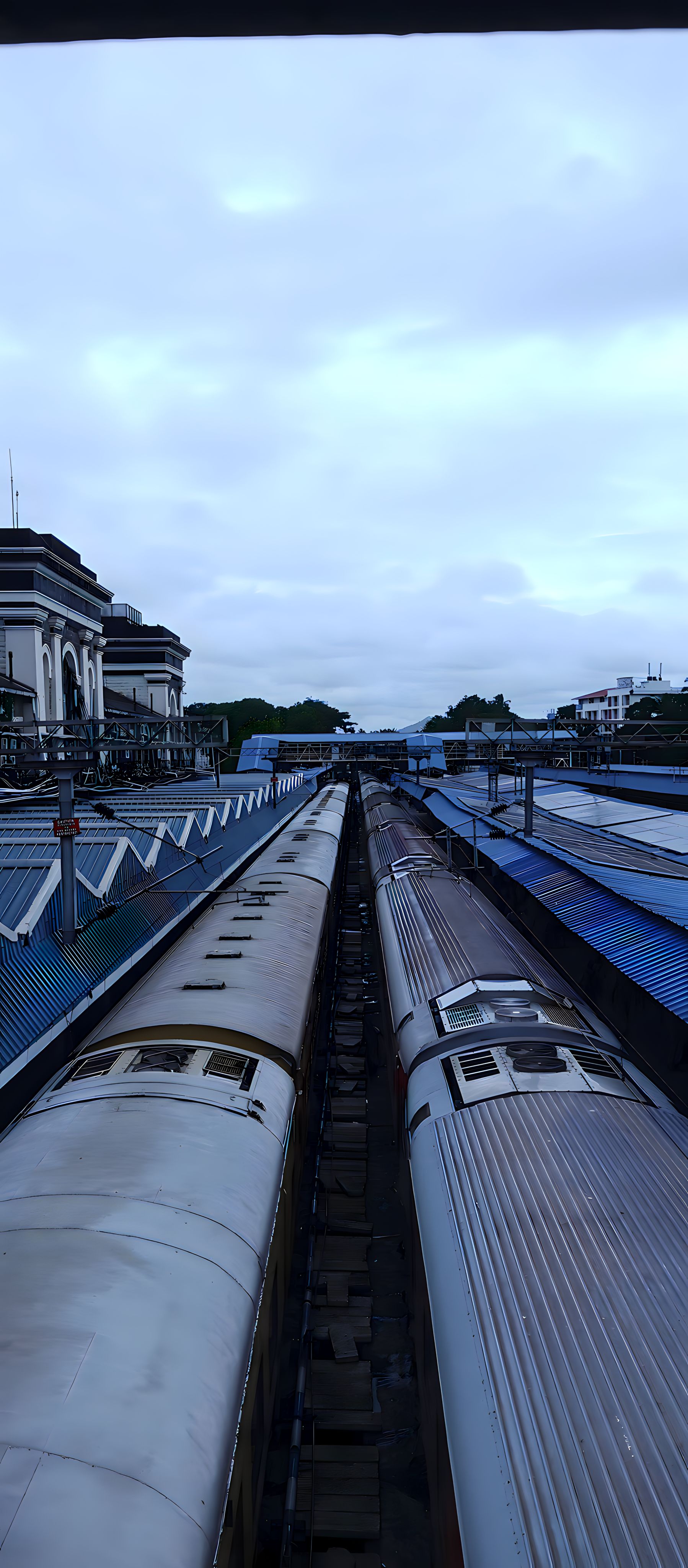 Train frame | Photos and Images | Travel